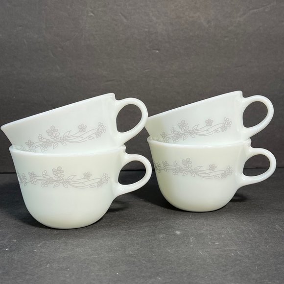 Pyrex | Kitchen | Vintage Pyrex Ribbon Bouquet Coffee Tea Cups 4 Set ...